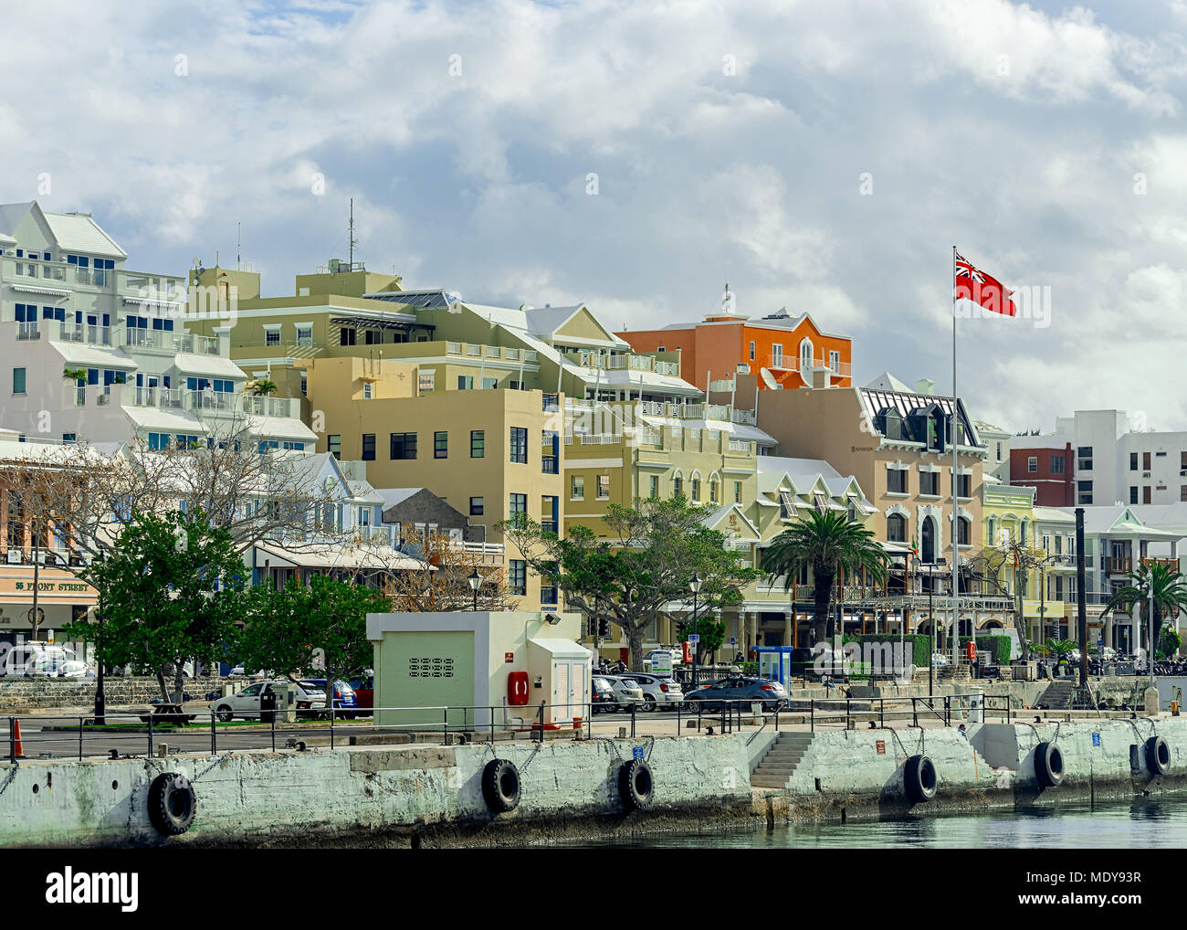 Bermuda city hamilton front street hi-res stock photography and images ...