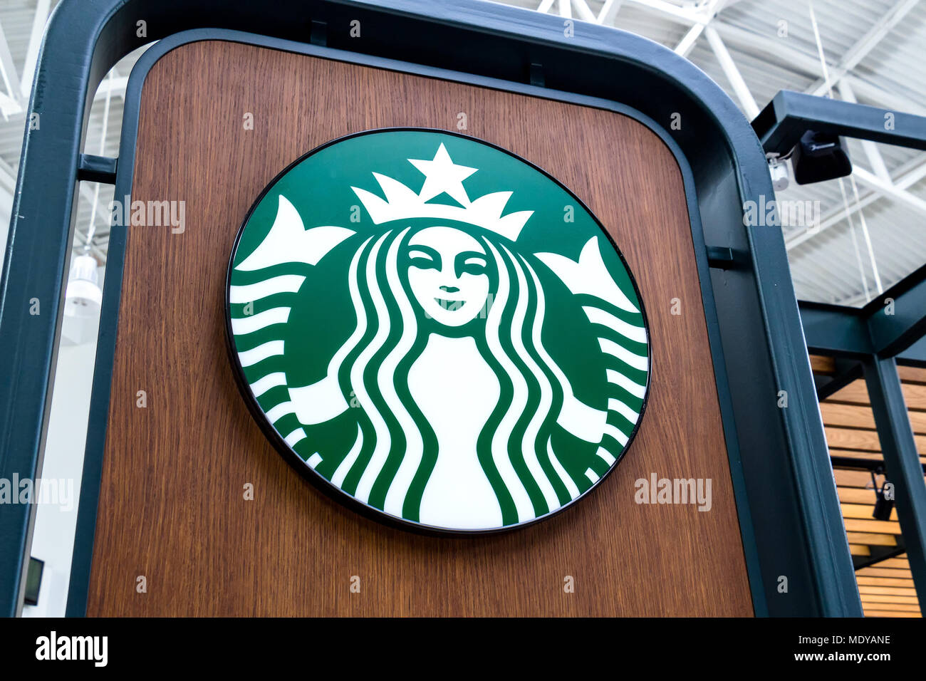 Saint-Petersburg, Russia - July 29, 2016: The emblem of the famous ...