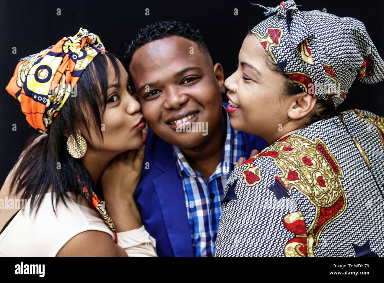 Shwe shwe patterns hi-res stock photography and images - Alamy