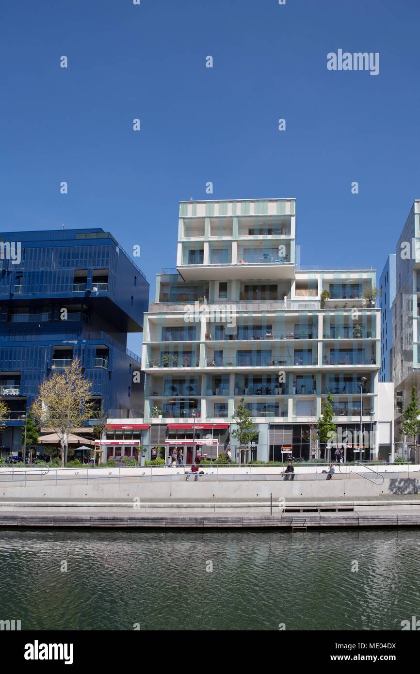 France, Lyon, Quays of the Saône River, Quartier Confluence, Quai ...