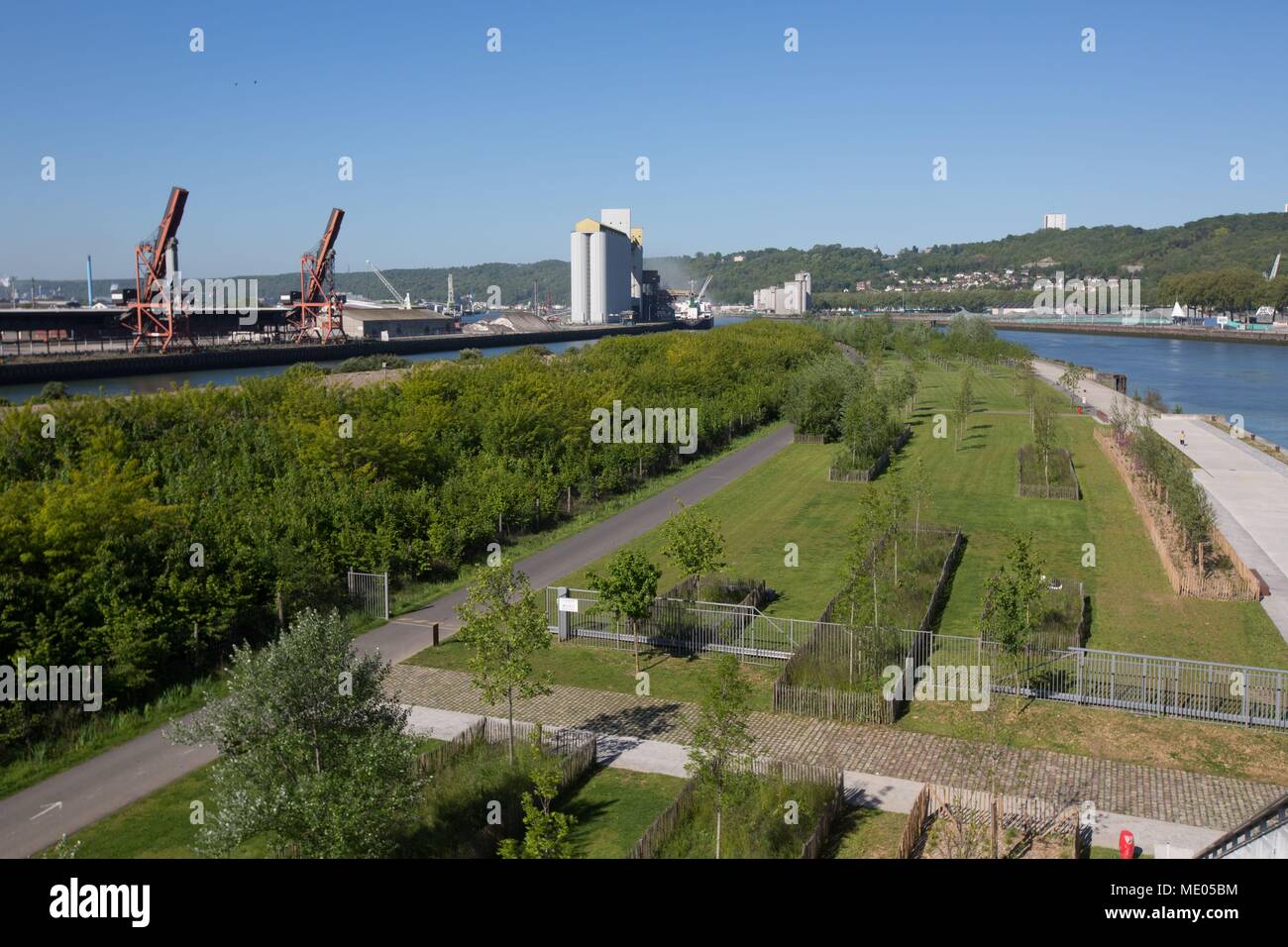 France, Rouen, Seine river, harbour, Rollet peninsula, landscape ...