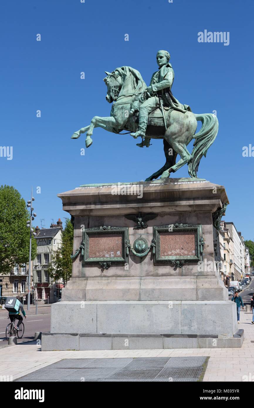 France, Rouen, Place de the Hotel de Ville, statue of Napoléon Stock ...