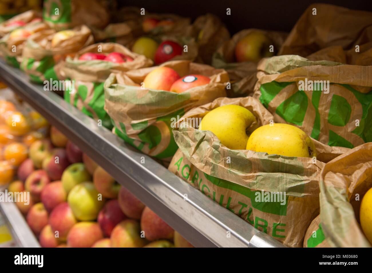 Paris, shops food, shop, fruits and vegetables market greengrocer's ...