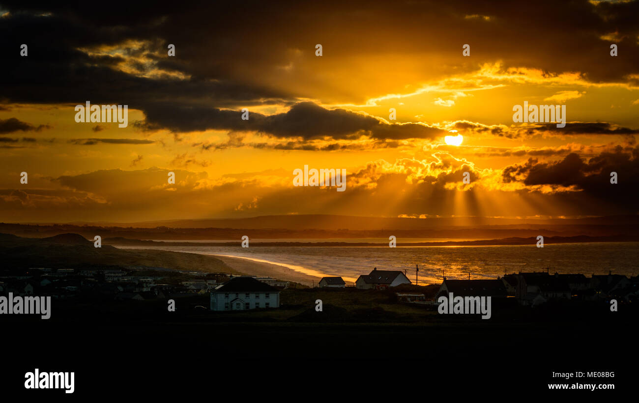 Enniscrone ireland hi-res stock photography and images - Alamy