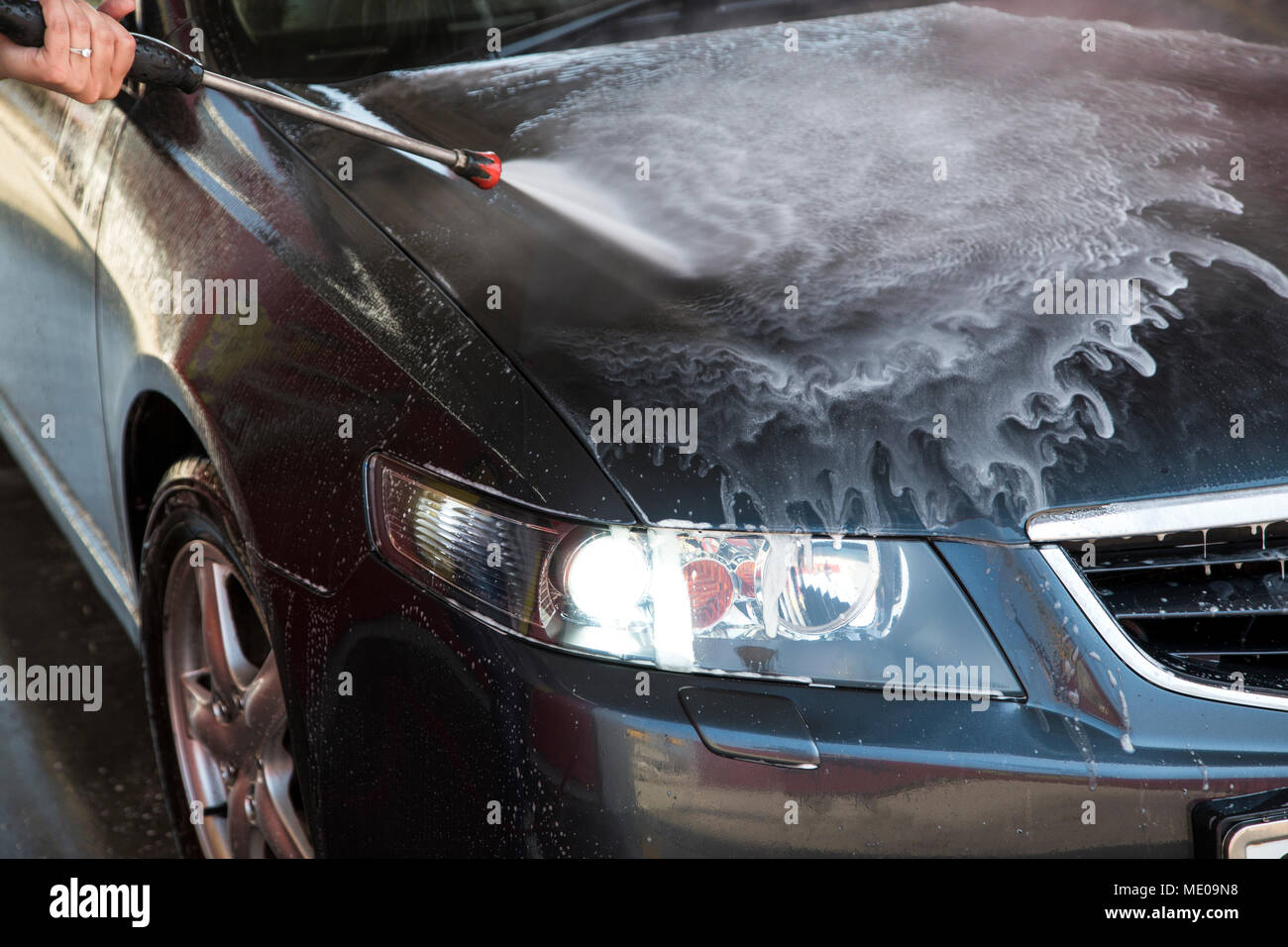 Shinning bubble hi-res stock photography and images - Alamy