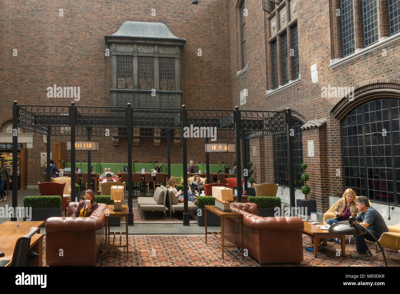 Detroit cafe people hi-res stock photography and images - Alamy