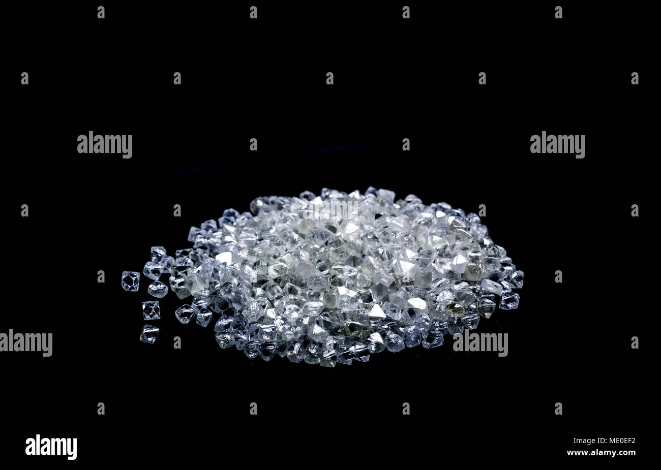 Unprocessed diamonds hi-res stock photography and images - Alamy
