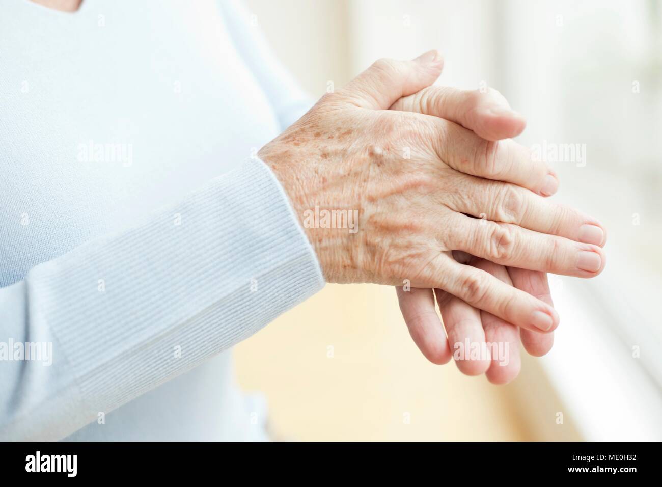 70 to 74 years hi-res stock photography and images - Alamy