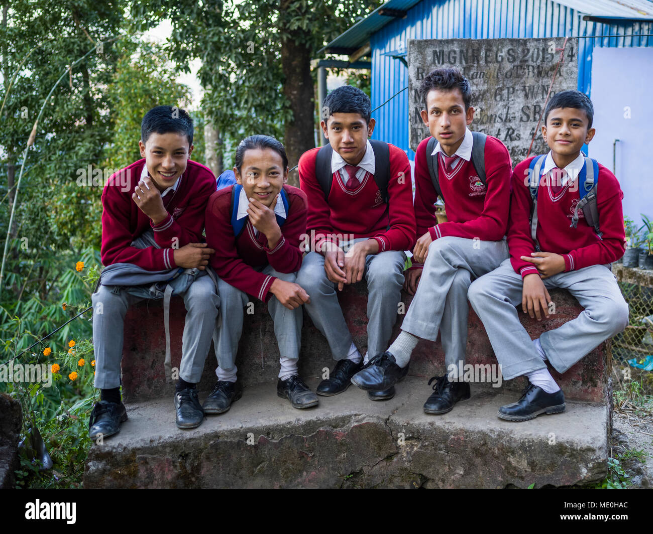 Asian boys in school uniform hi-res stock photography and images - Alamy