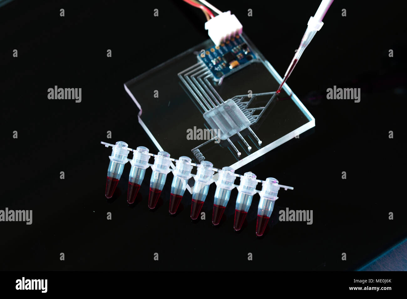 Microfluidic lab hi-res stock photography and images - Alamy