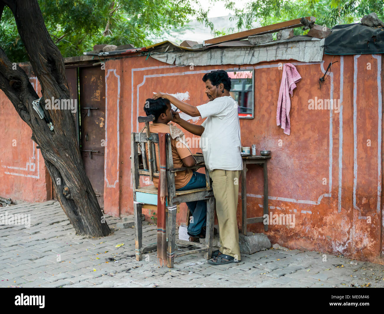 Side view asian barber shaving hi-res stock photography and images - Alamy