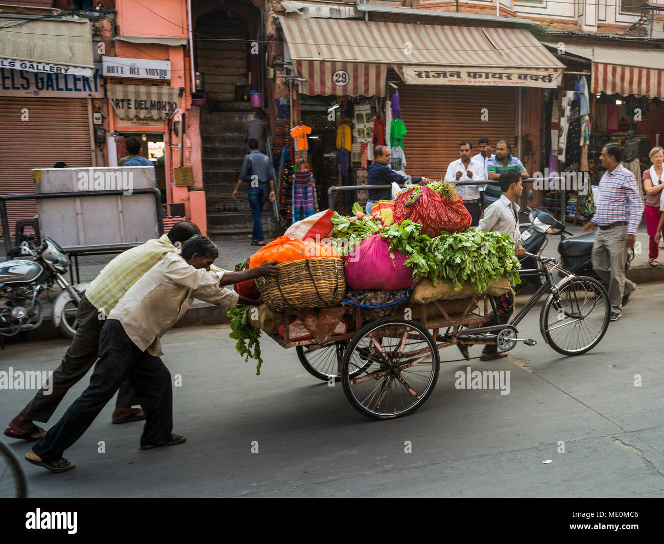 Indian produce shop hi-res stock photography and images - Alamy