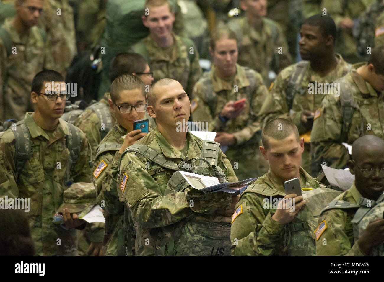 Solomon stands hi-res stock photography and images - Alamy