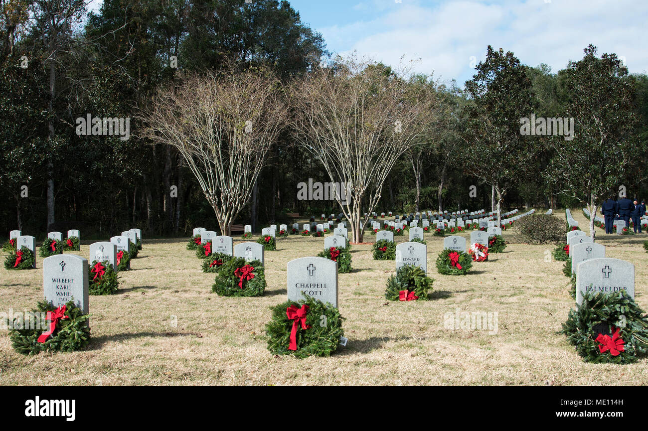 Bushnell cemetery hi-res stock photography and images - Alamy