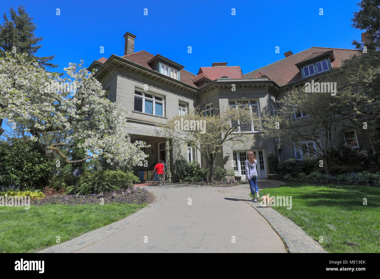 Portland oregon house historical hi-res stock photography and images ...