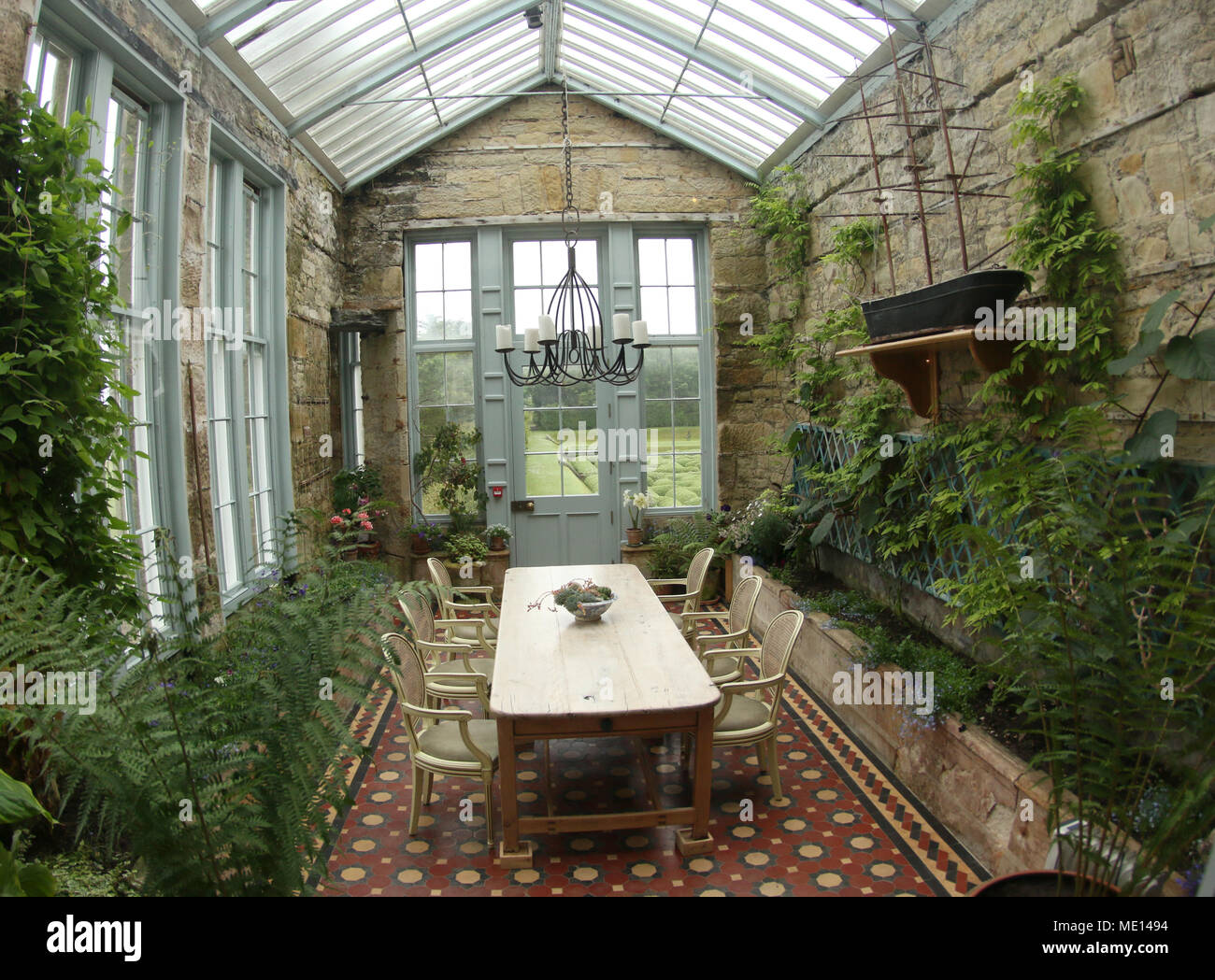 Balfour garden hi-res stock photography and images - Alamy
