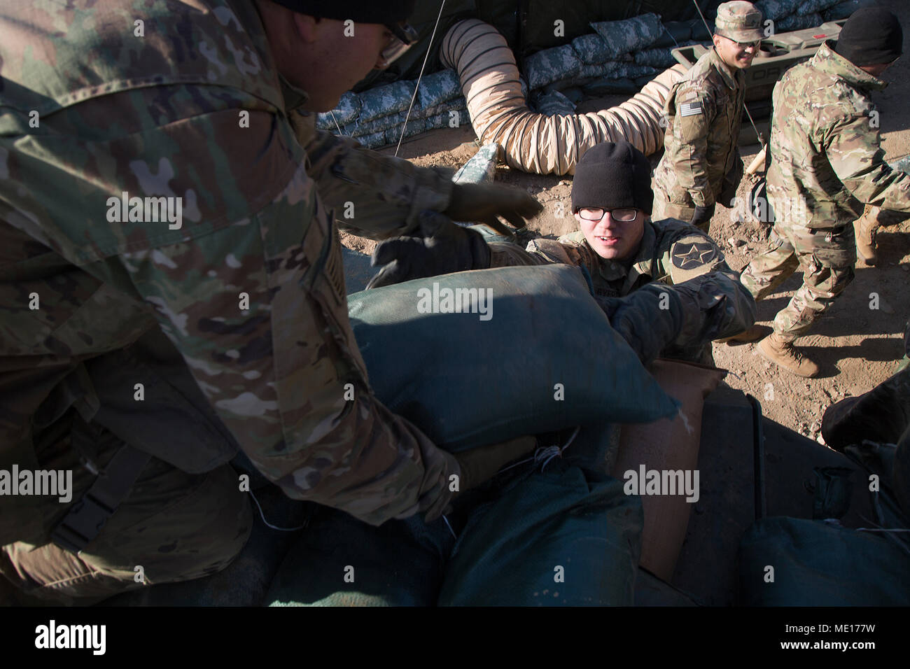 U.S. Army Soldiers with B Battery, 1st Battalion, 38th Field Artillery ...