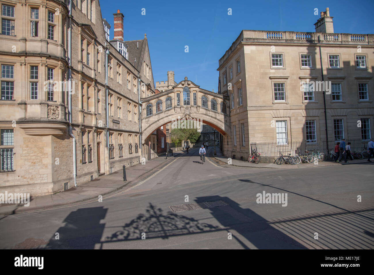 Oxford Canal and Town Centre Stock Photo - Alamy