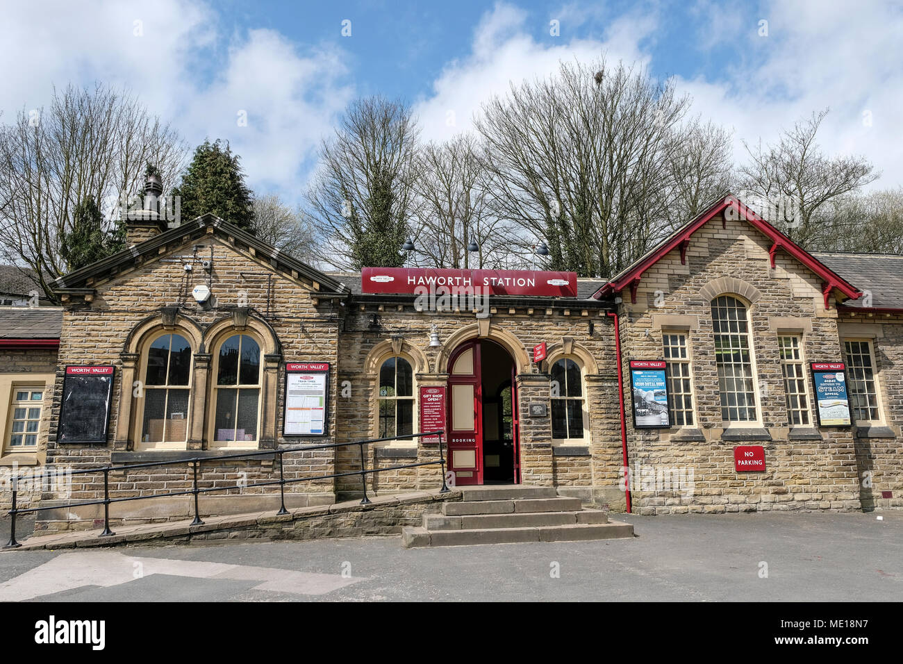 Haworth Station, heritage railway near Bradford, home of the famous ...