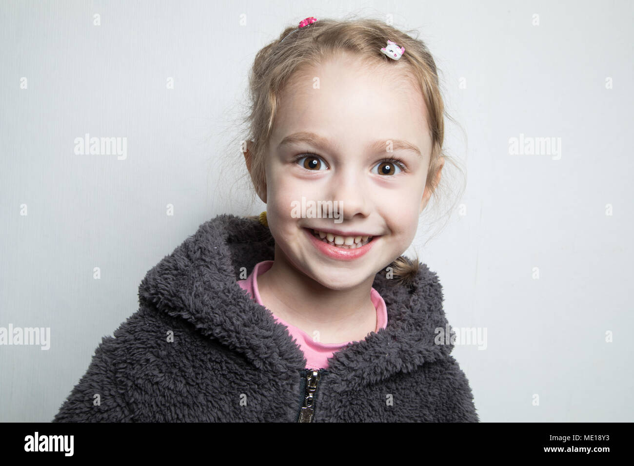 Cute little smile girl Stock Photo - Alamy