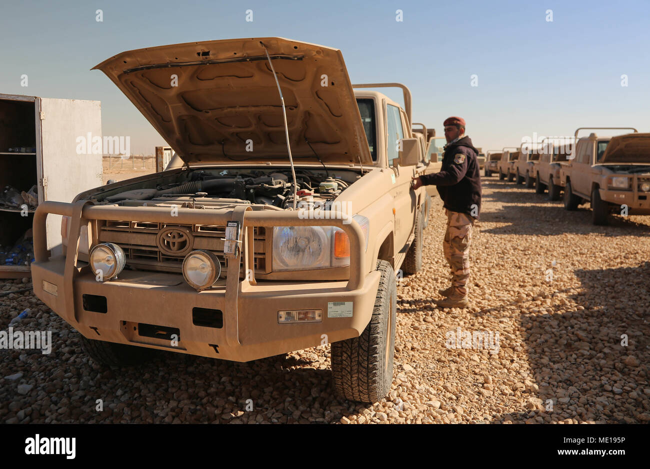 Toyota landcruiser iraq hi-res stock photography and images - Alamy