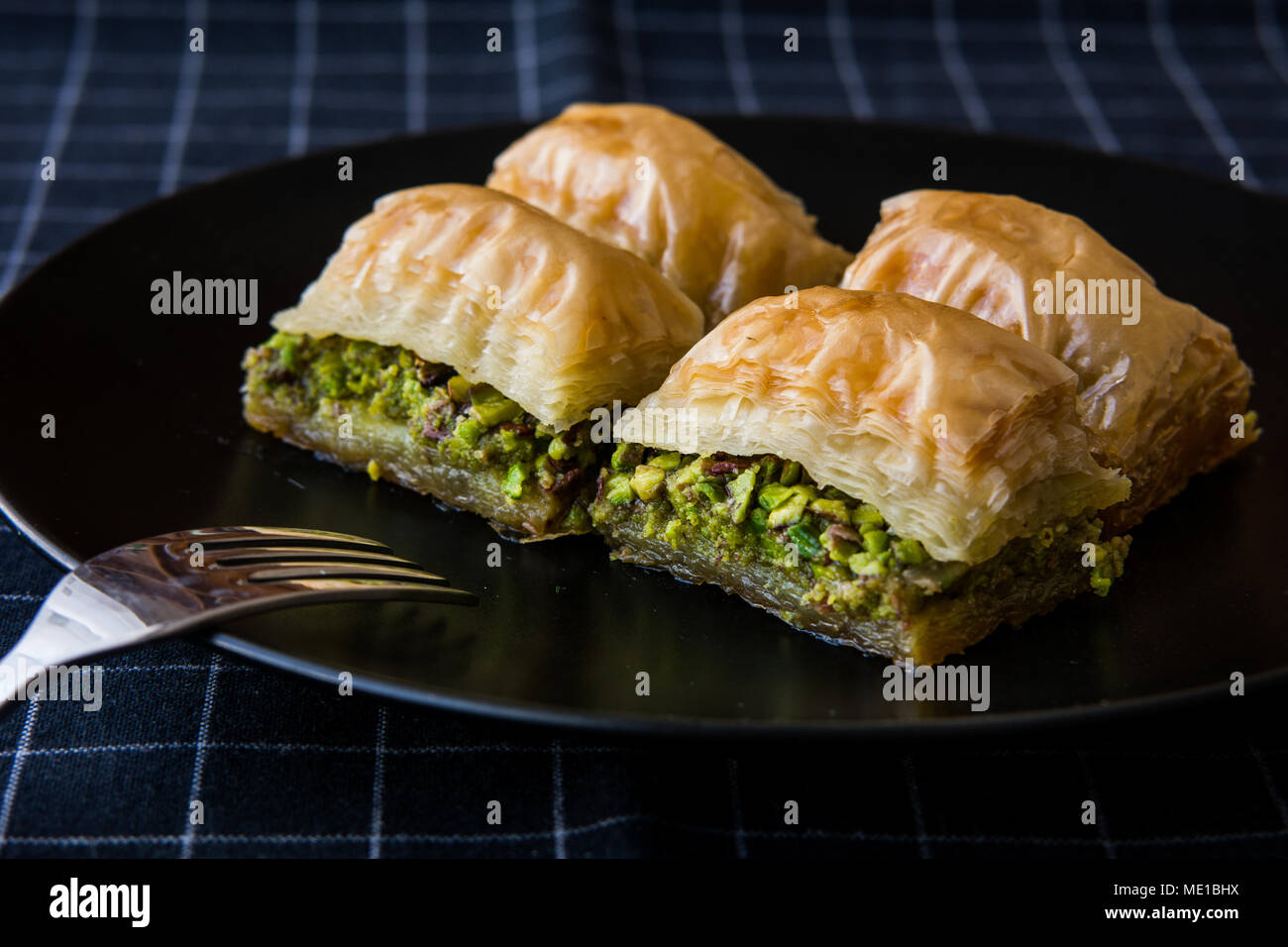 Layers of filo hi-res stock photography and images - Alamy
