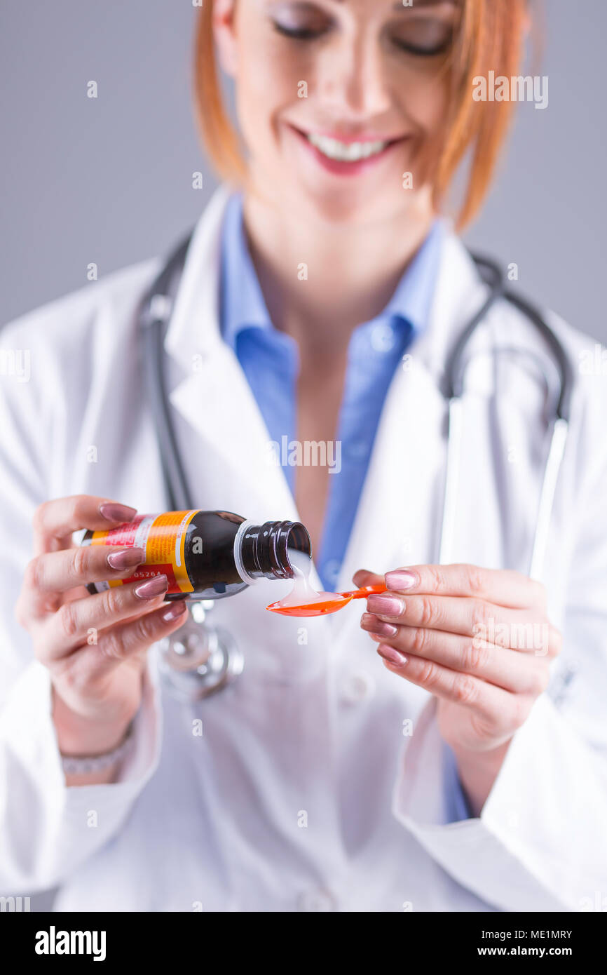 Hand pouring syrup hi-res stock photography and images - Alamy