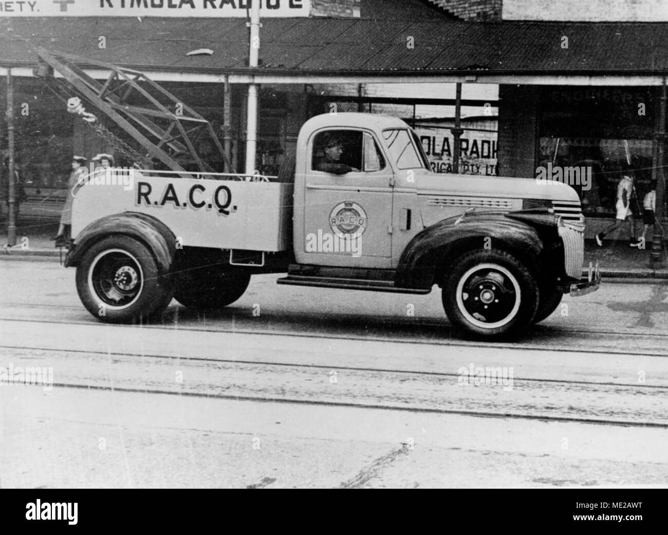 Historical tow truck hi-res stock photography and images - Alamy