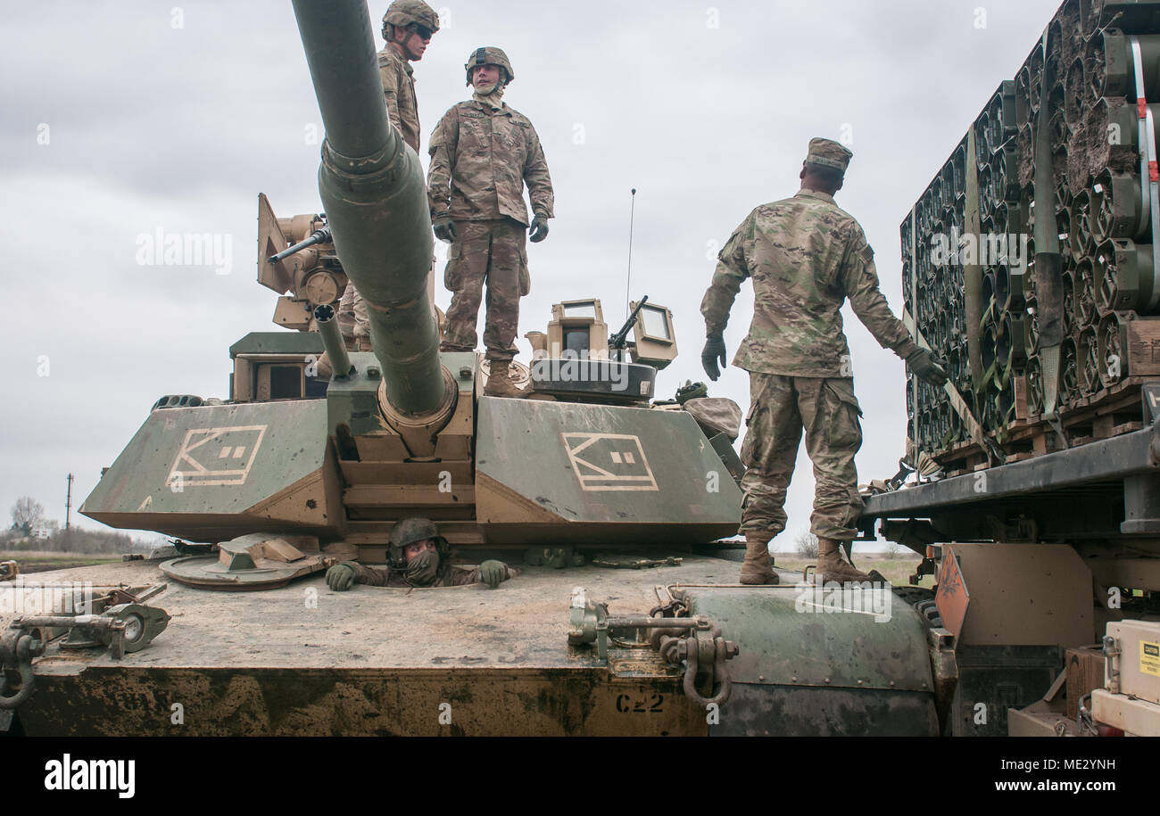 Tank tracer rounds hi-res stock photography and images - Alamy