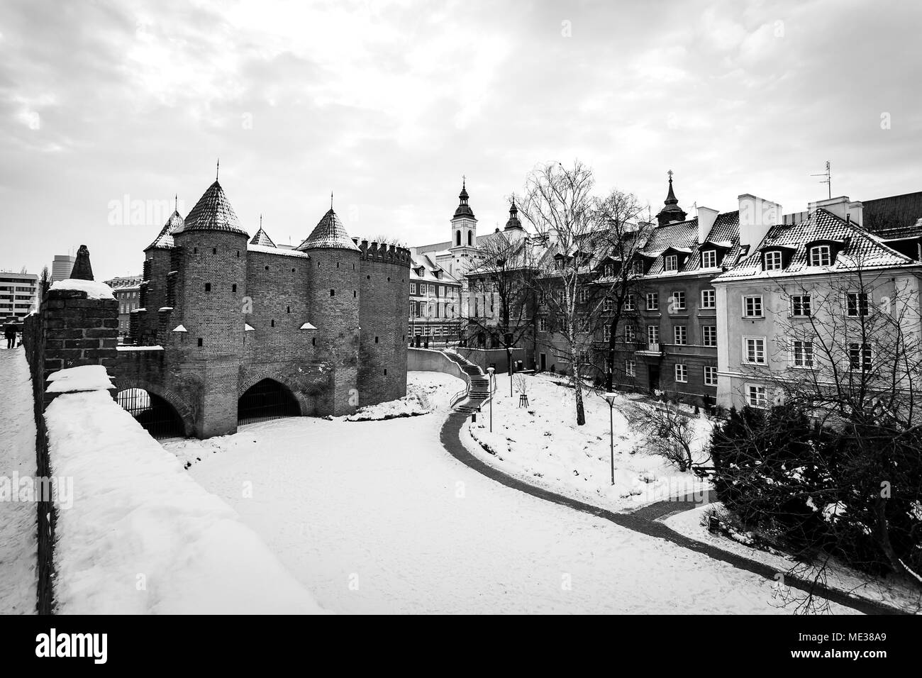 Snow in city centre Black and White Stock Photos & Images - Alamy