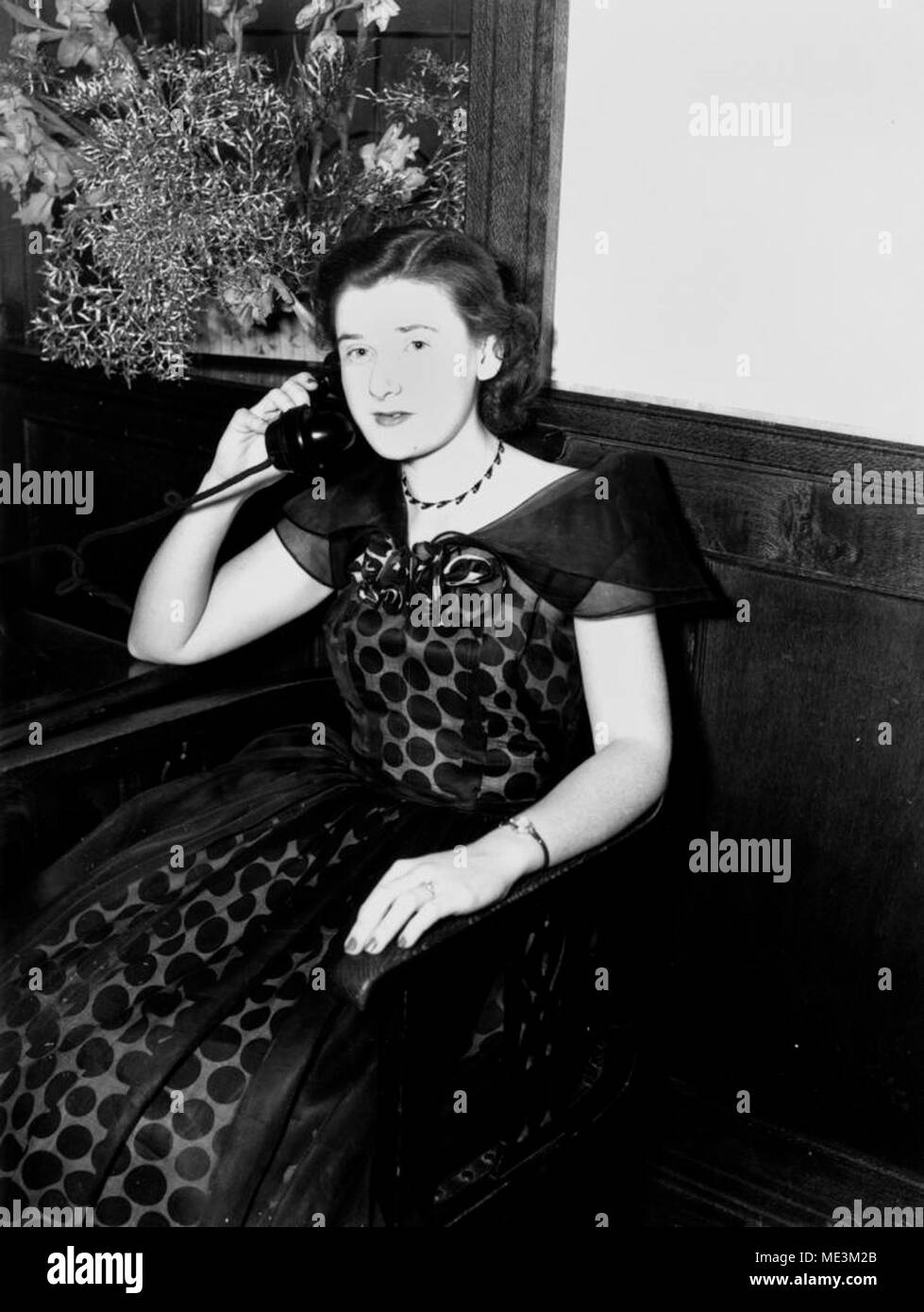 Making a phone call, 1952 Stock Photo - Alamy