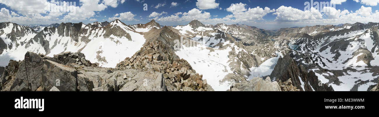 360 degree mountain panorama in hi-res stock photography and images - Alamy
