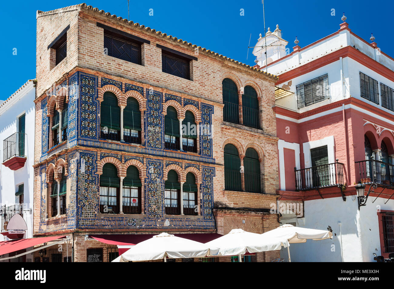 Moorish art influence hi-res stock photography and images - Alamy