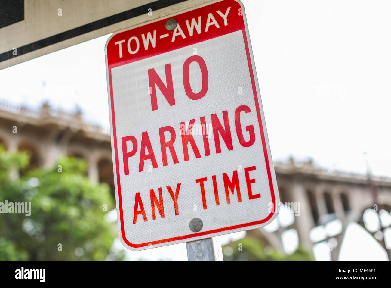 No Parking Traffic Sign High Resolution Stock Photography and Images ...