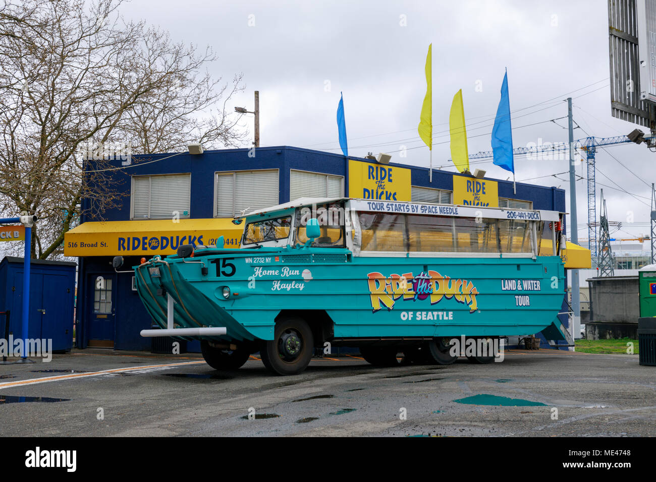 Seattle, Washington, USA - April 9, 2018 : Ride the Ducks, Sightseeing ...