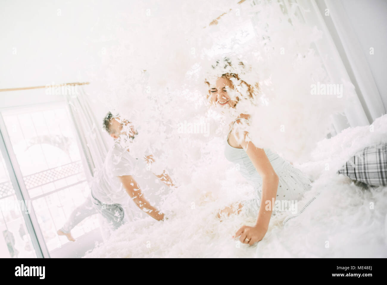 Feathers house hi-res stock photography and images - Alamy