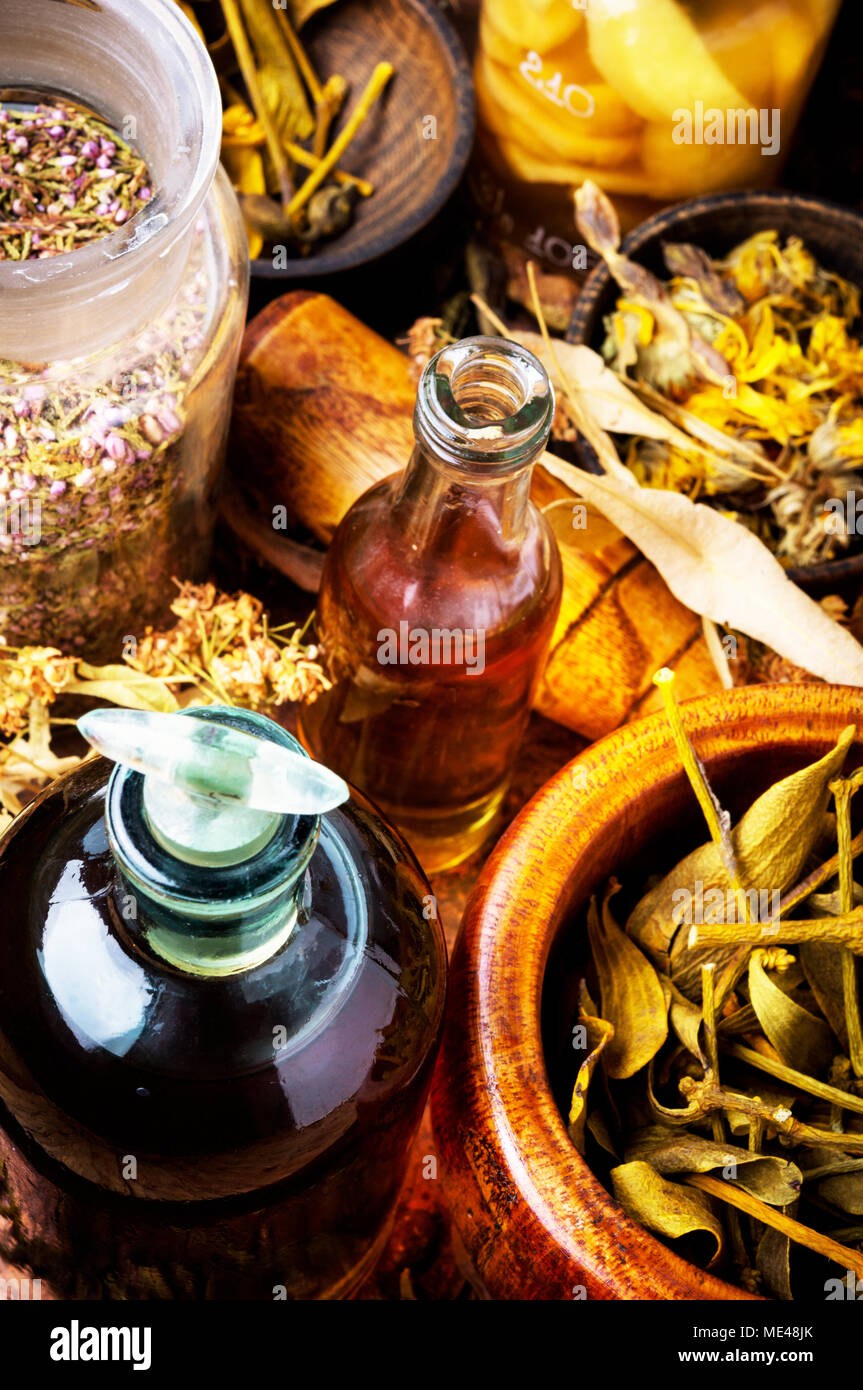 Natural herbal medicine,medicinal herbs and herbal medicinal tinctures ...