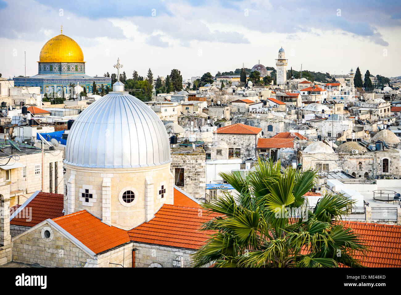 Rooftops ancient jerusalem dome hi-res stock photography and images - Alamy