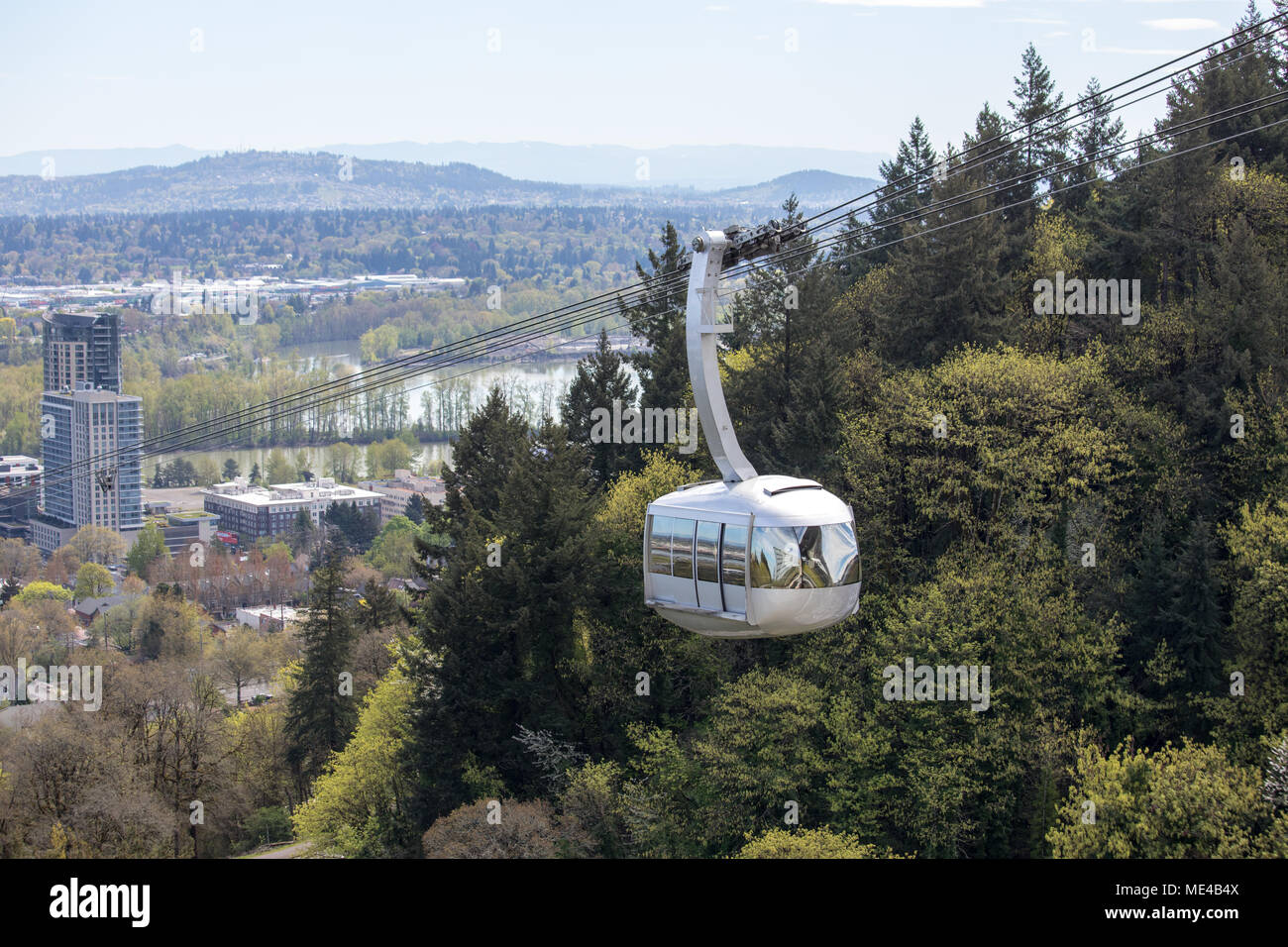 Portland, Oregon, USA - April 20, 2018 : The Portland Aerial Tram or ...