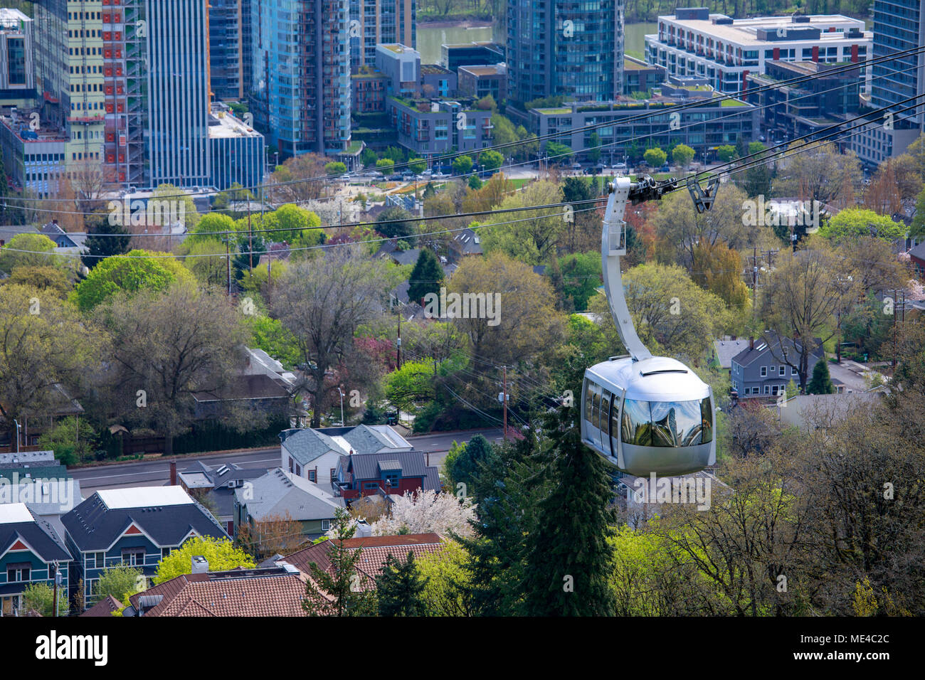 Portland, Oregon, USA - April 20, 2018 : The Portland Aerial Tram or ...