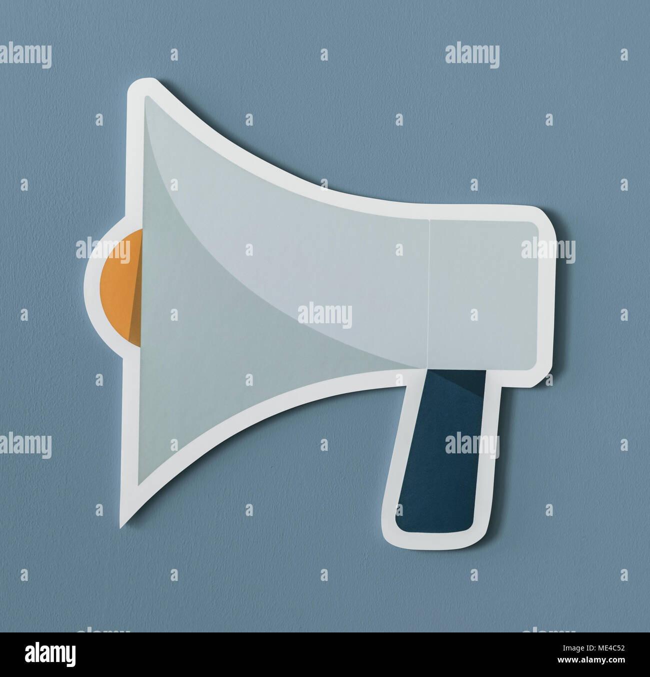 Megaphone speaker audio paper icon Stock Photo - Alamy