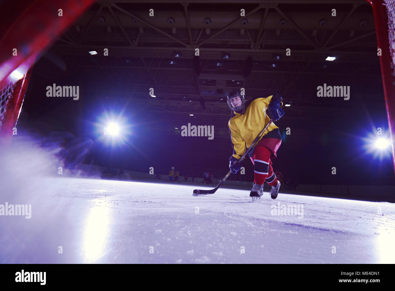 Hockey protective girl hi-res stock photography and images - Alamy