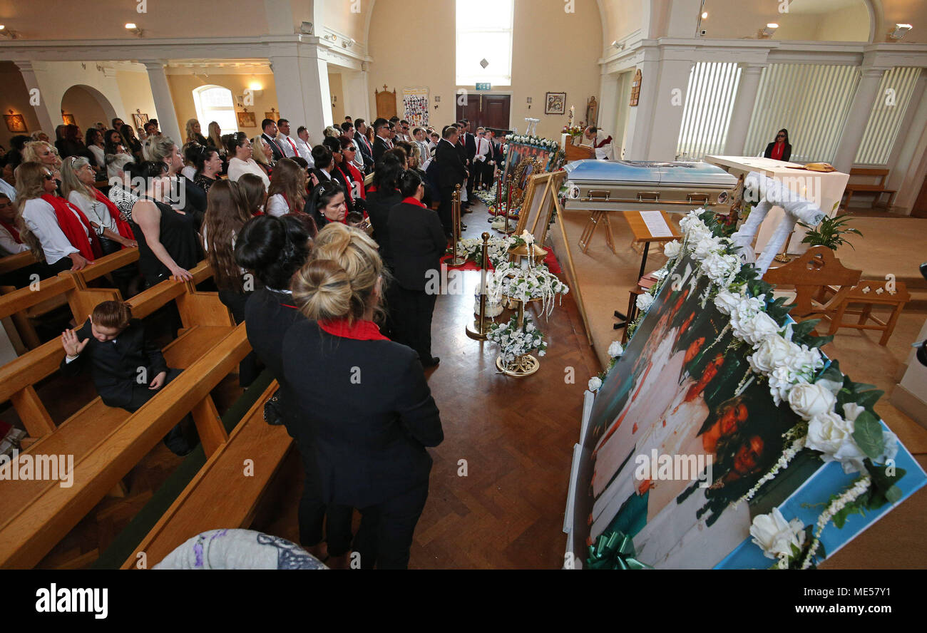 The Funeral Of Queenie The Mother Of Big Fat Gypsy Weddings Star Paddy