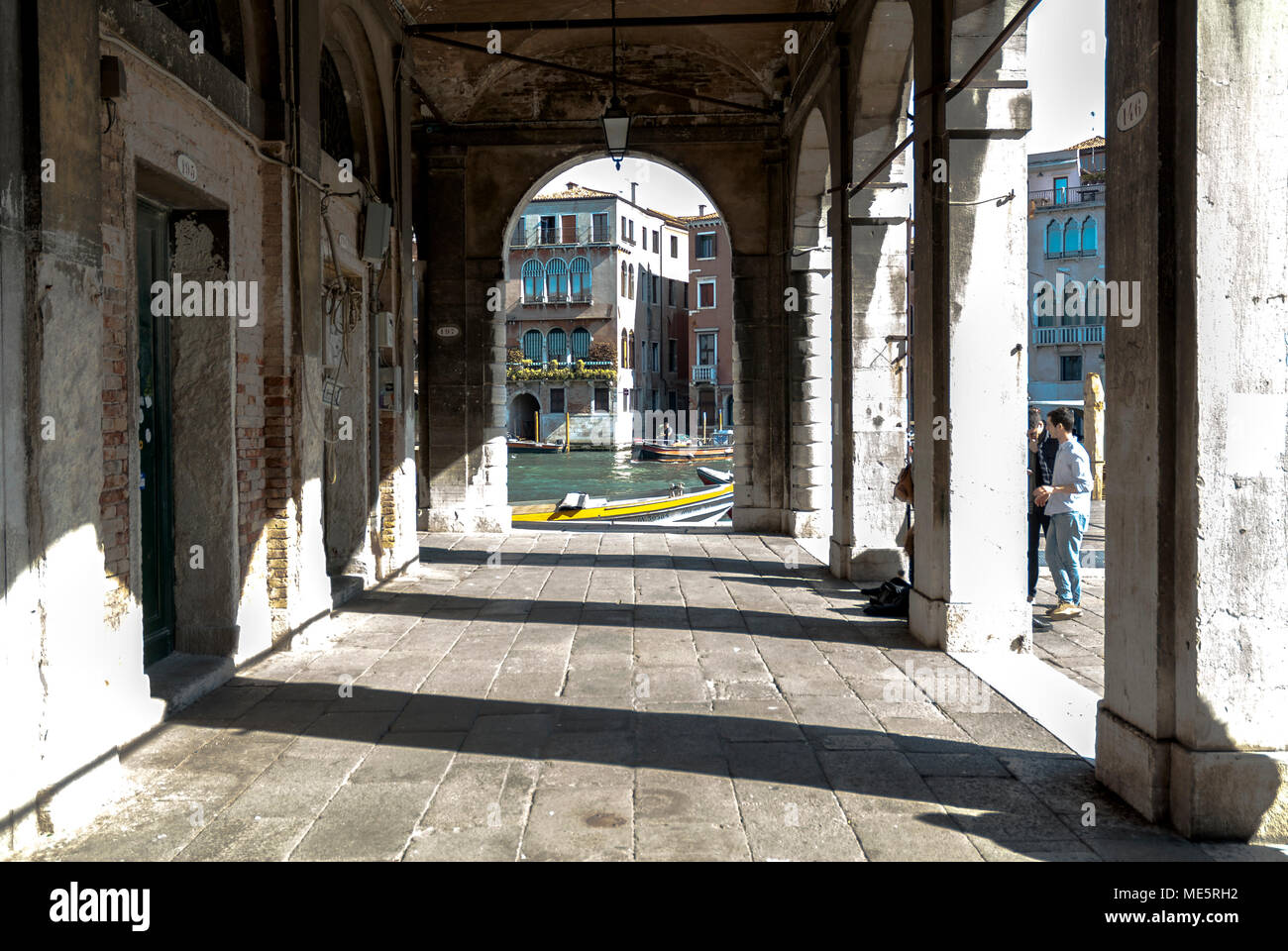 Venice arcades hi-res stock photography and images - Alamy