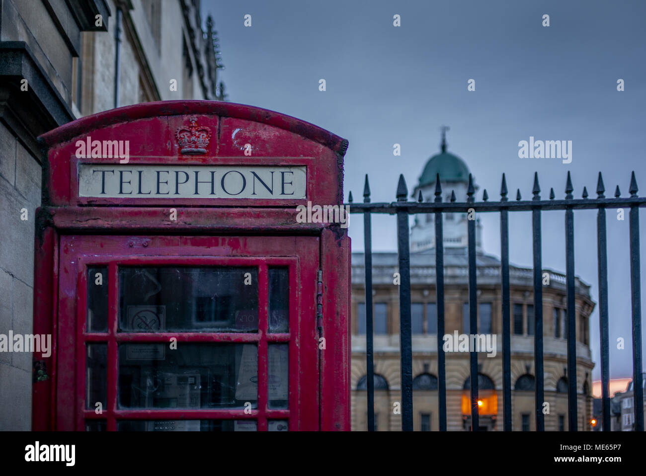 British red telephone box oxford hi-res stock photography and images ...