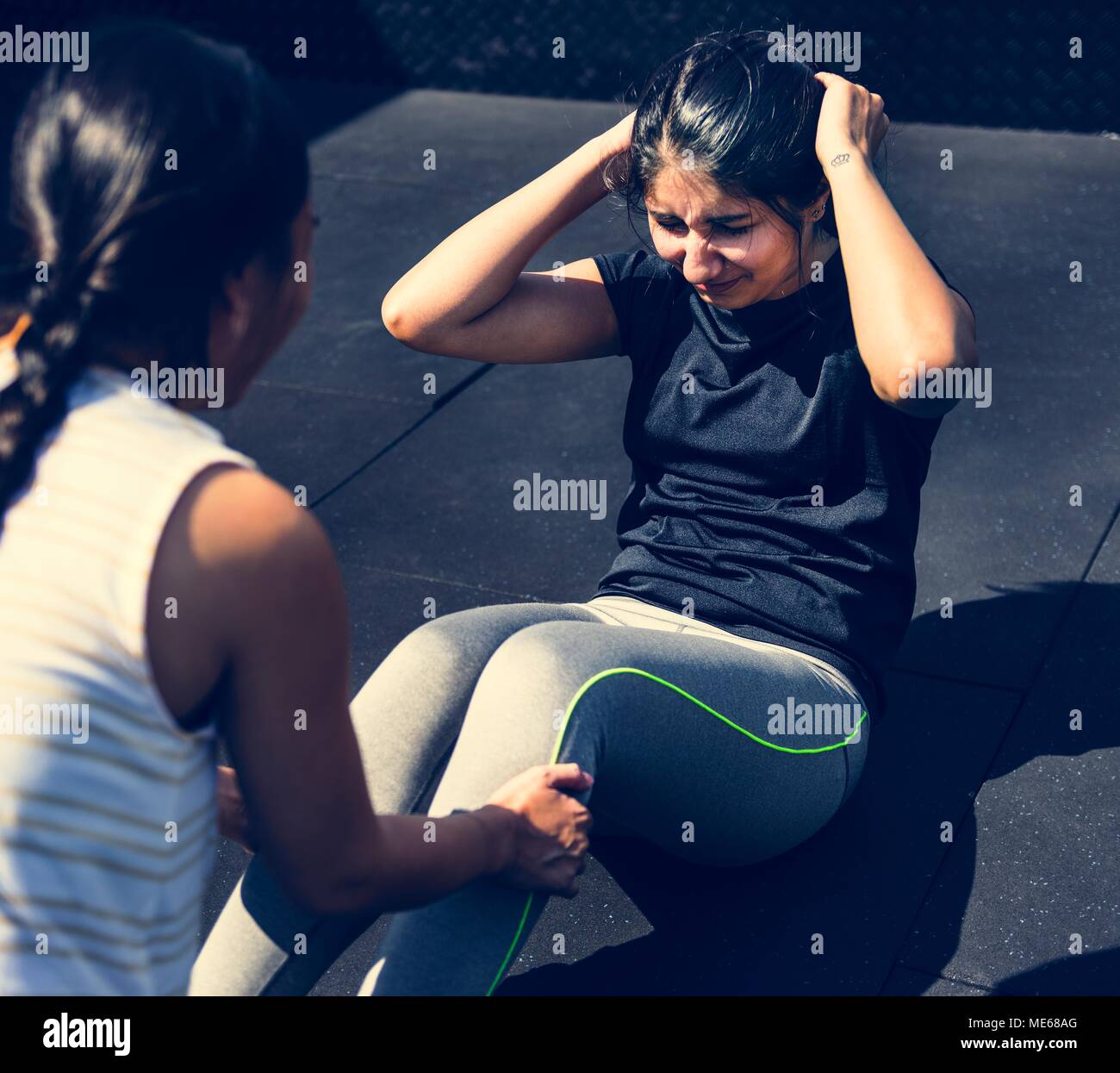 People exercising at the gym Stock Photo - Alamy