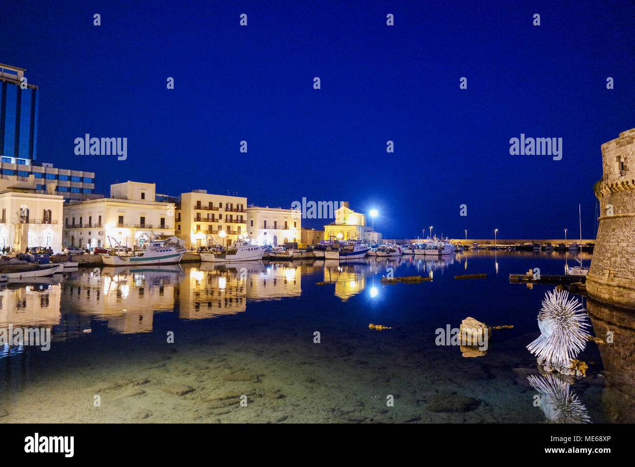 Sunrise in salento beach hi-res stock photography and images - Alamy
