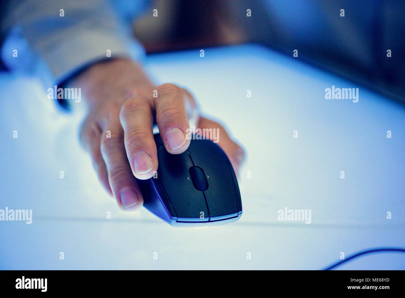 Using mouse hi-res stock photography and images - Alamy