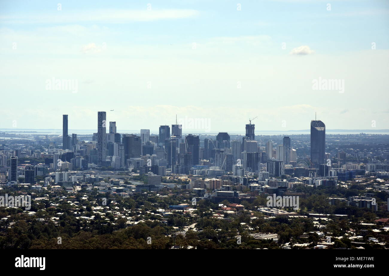 The panoramic view of Brisbane from Mt-Coot-Tha Lookout, Queensland ...
