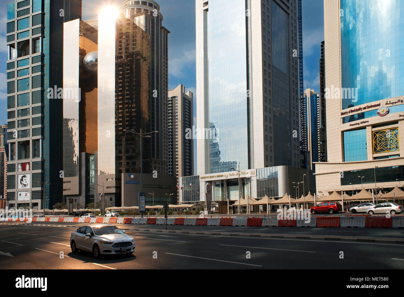 Building of the Ministry of Energy and Industry in the financial area ...